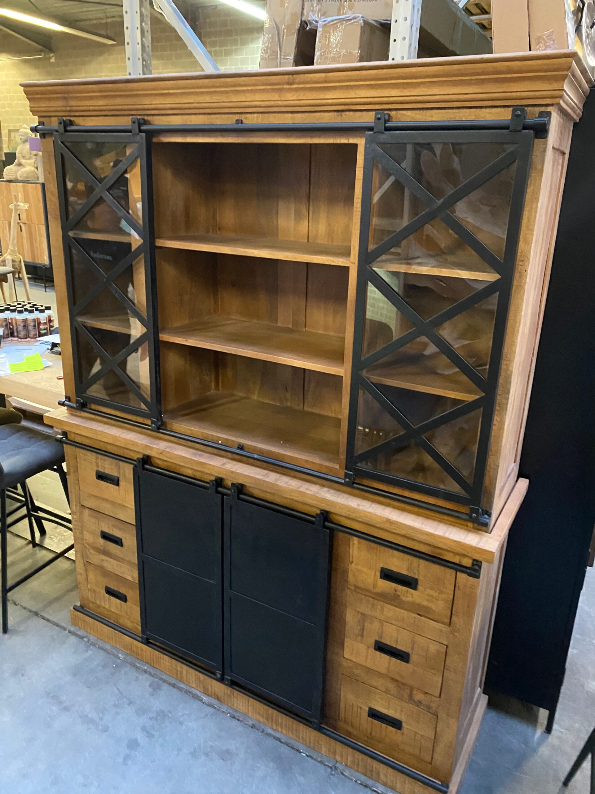 Buffet-en vitrinekasten Archives - Meubelen Dino